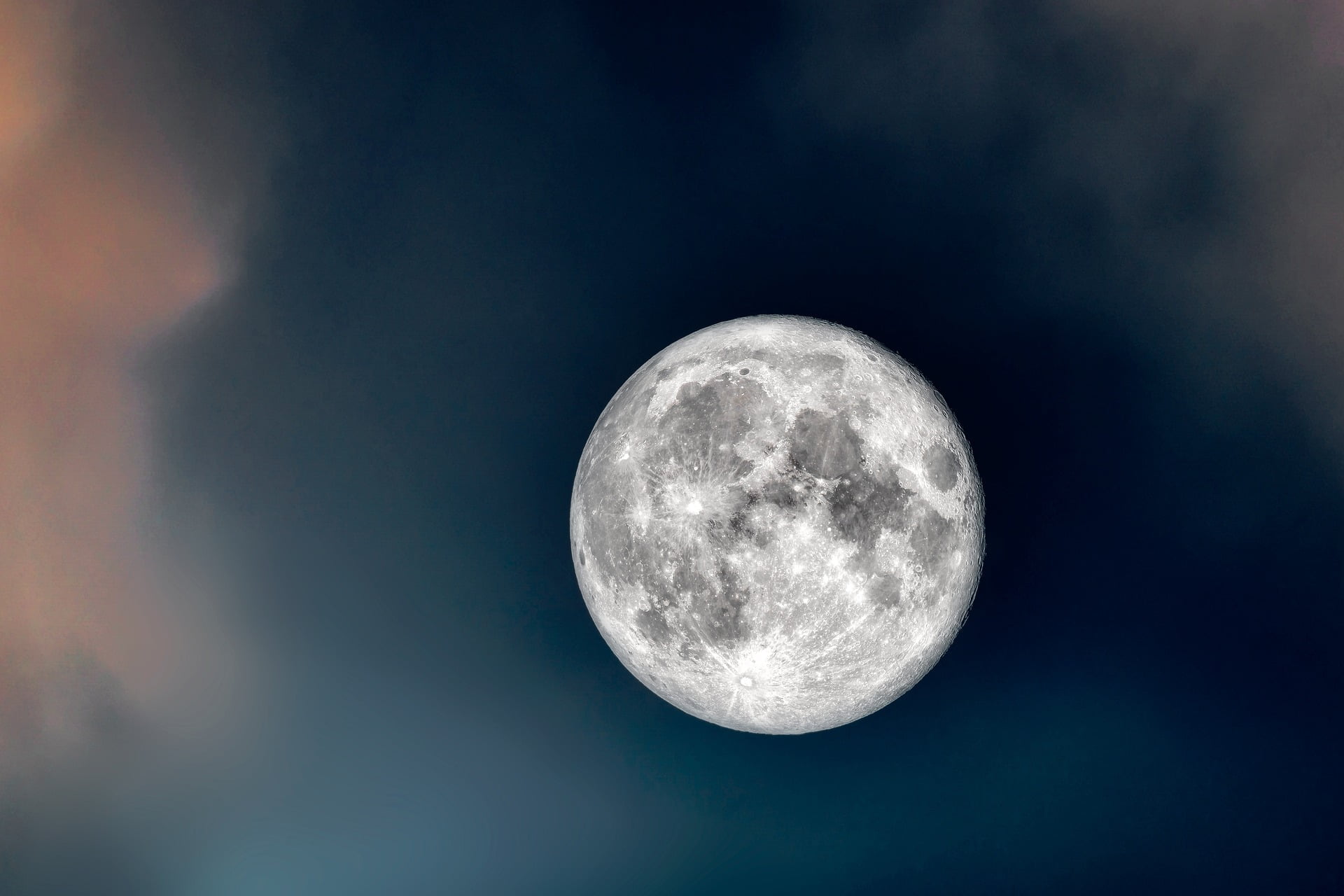 Volle maan betekenis ontdekken? Dít helpt je verder!